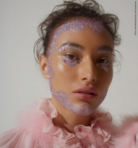 Maquiagem roxa: 25 inspirações para o aniversário da BLZ - Beleza na Web