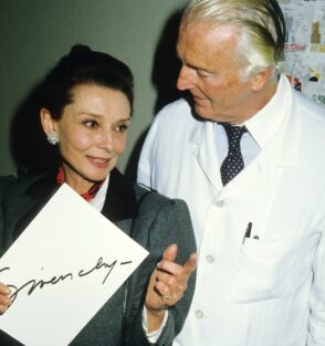 Givenchy L'Interdit: o perfume proibido de Audrey Hepburn - Beleza na Web