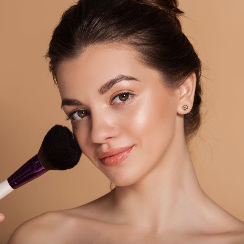 Blush pêssego: como usar na maquiagem | O Boticário